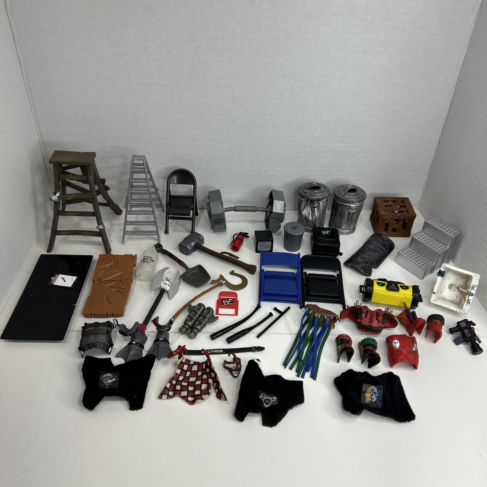 HUGE LOT WWF WWE Wrestling Action Figure Accessories JAKKS MATTEL | eBay