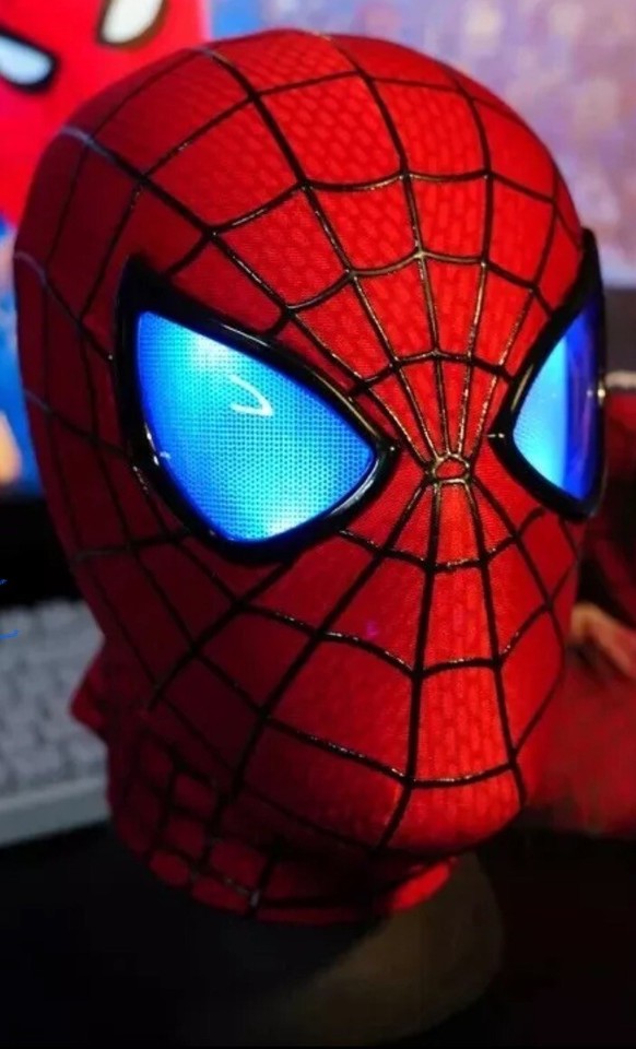 The Amazing Spider Man 2 Mask Moving Eyes with LED Lights Remote ...
