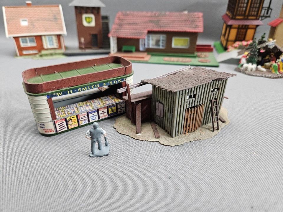 Lot of 12 Faller, Heljan Hoffman HO Scale Buildings Vintage Various ...