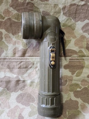 WWII TL-122-D FLASHLIGHT USMC Para Marine Raider US Army Ranger ...