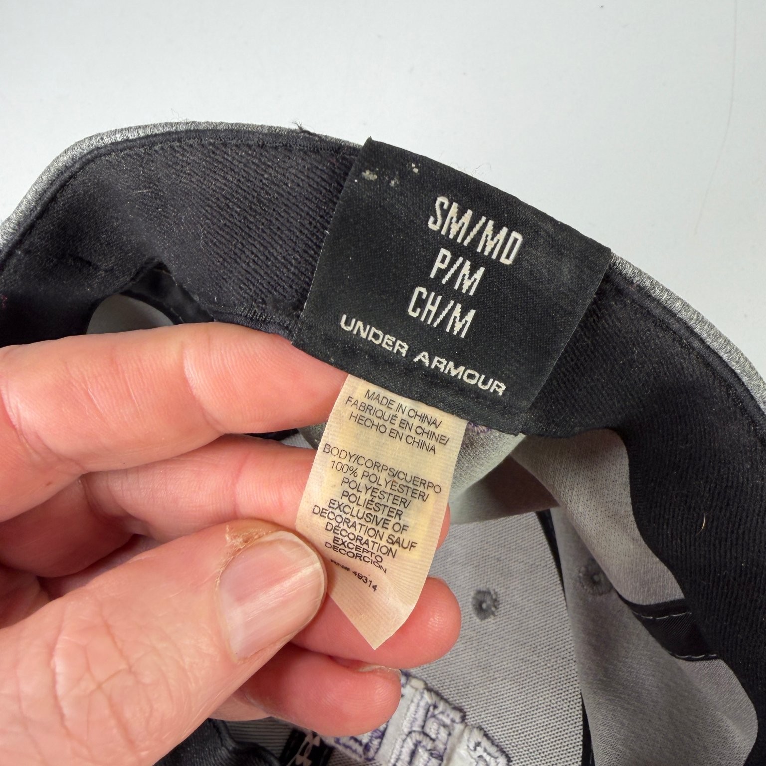 Truman Hat Under Armour Fitted Baseball Cap Men's SM/MD Grey Purple ...