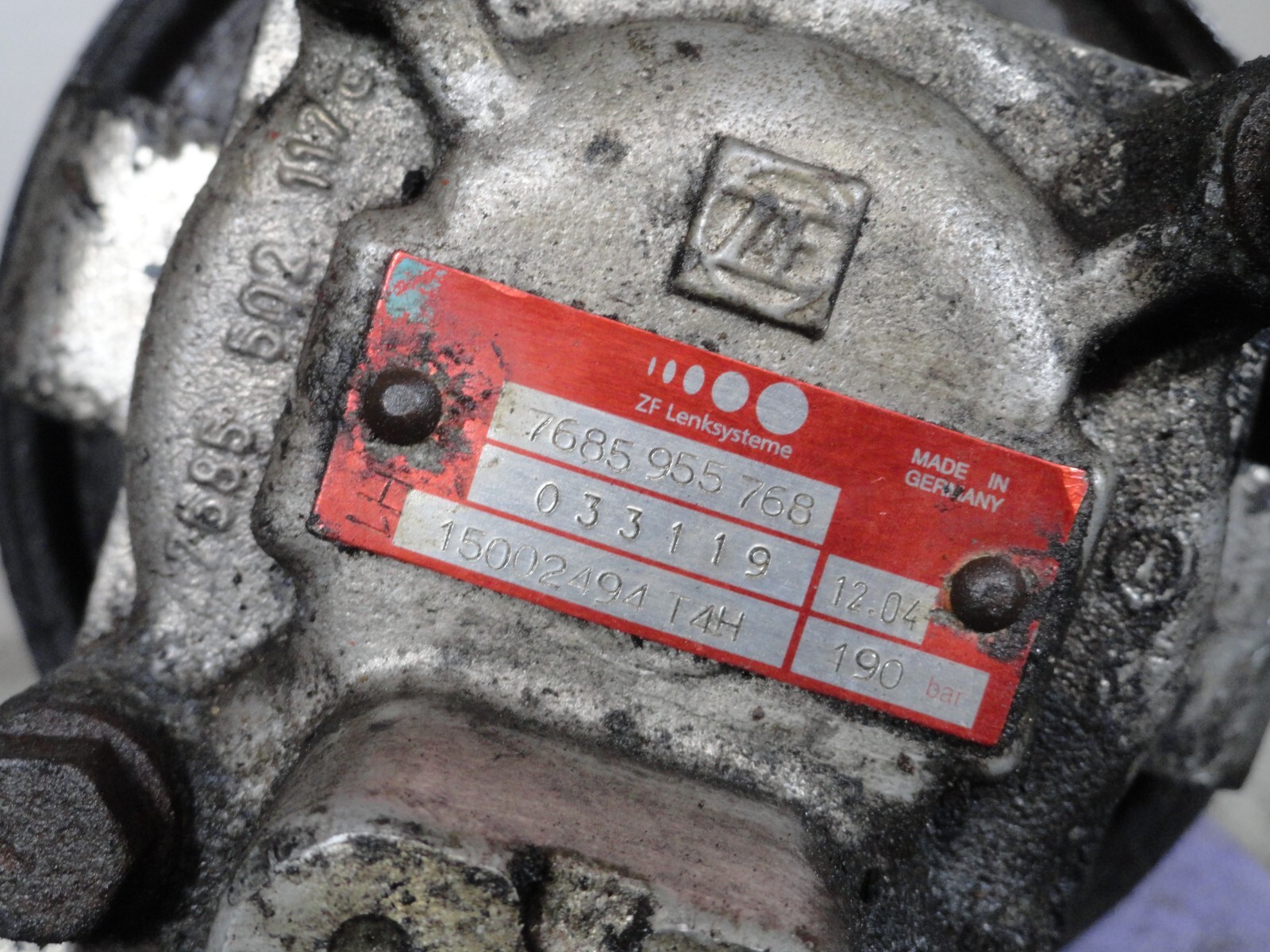 ZF 7685955806 7685955768 03-09 Duramax 6.6L OEM Chevy Power Steering ...