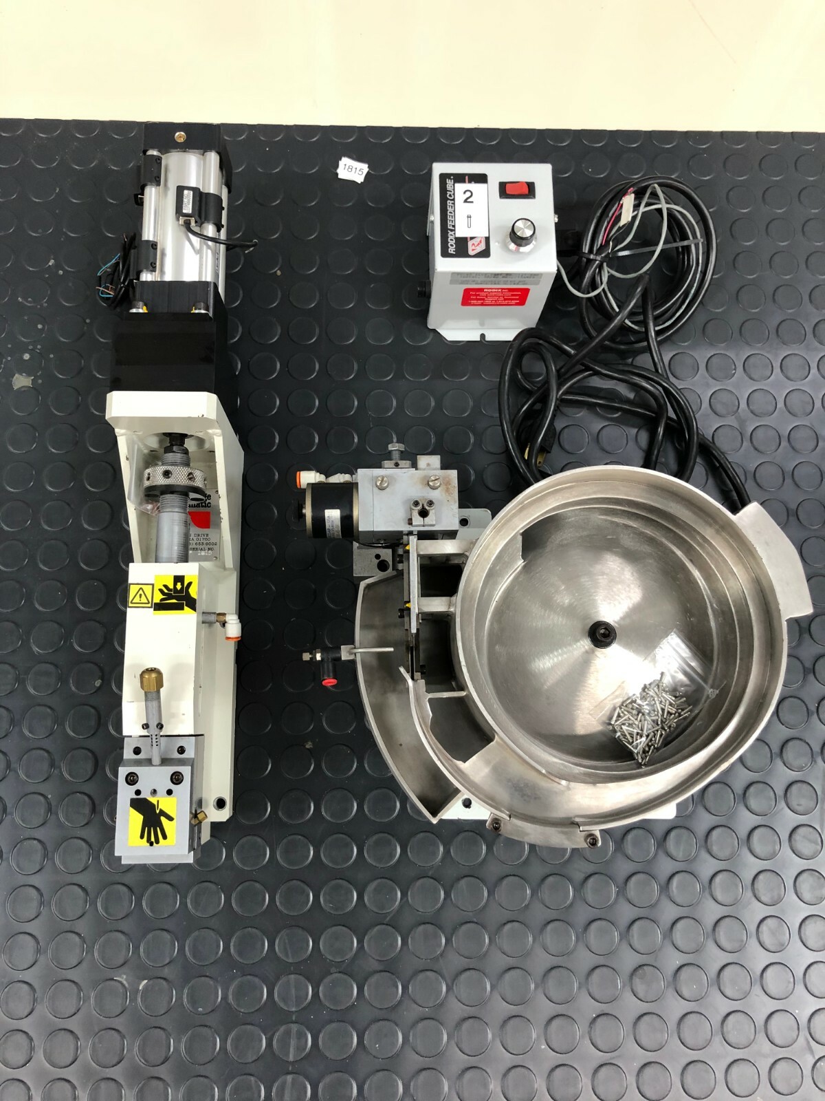 Cambridge Automatic Pin Inserter MD838P w/ Vibratory Bowl Feeder ...