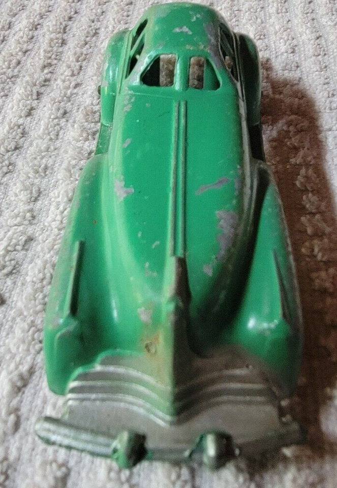 MANOIL No 707 (Green) & No 708 (Red) VTG Metal Toy Cars USA 6” Lot Of 2 ...