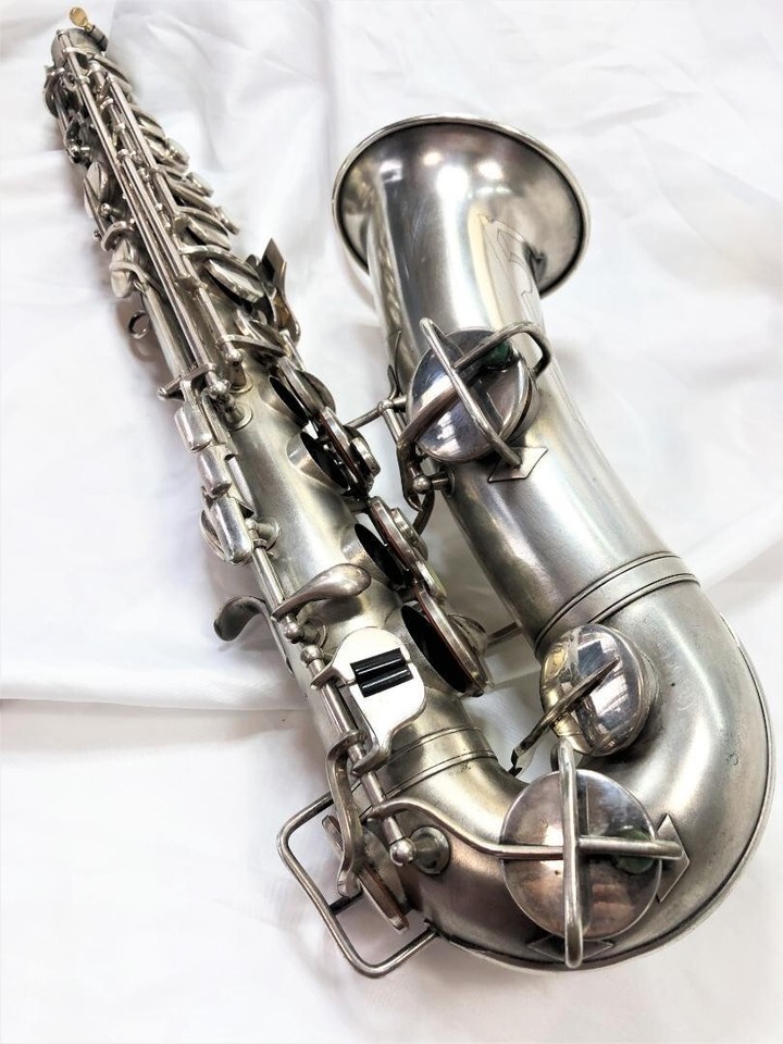 ELKHART IND USA 1920's Alto Saxophone with new pads Vintage Made in U.S ...