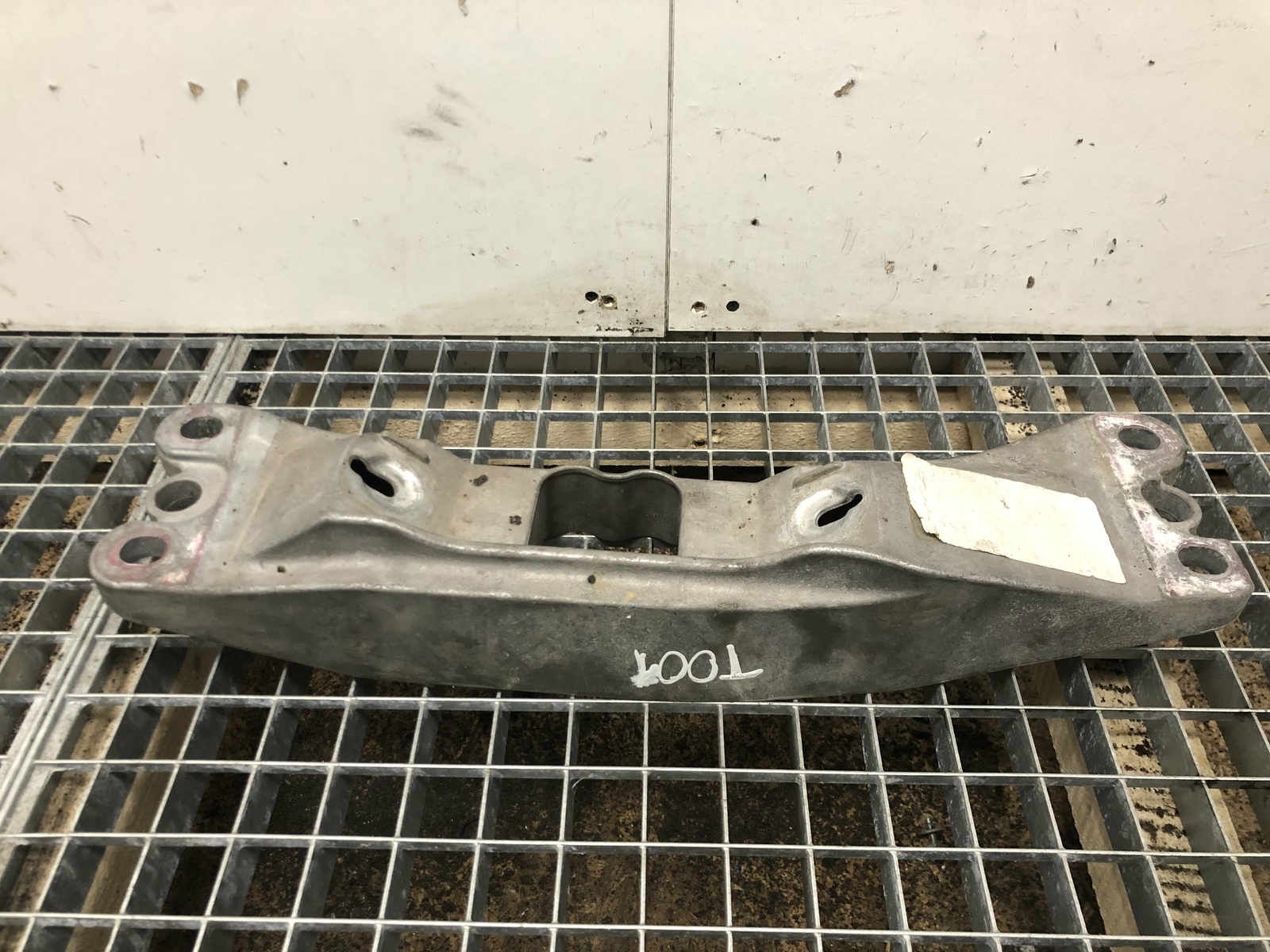 CHEVROLET CAMARO Gearbox Support Mount Bracket Carrier 3.6 250kw 2017 ...