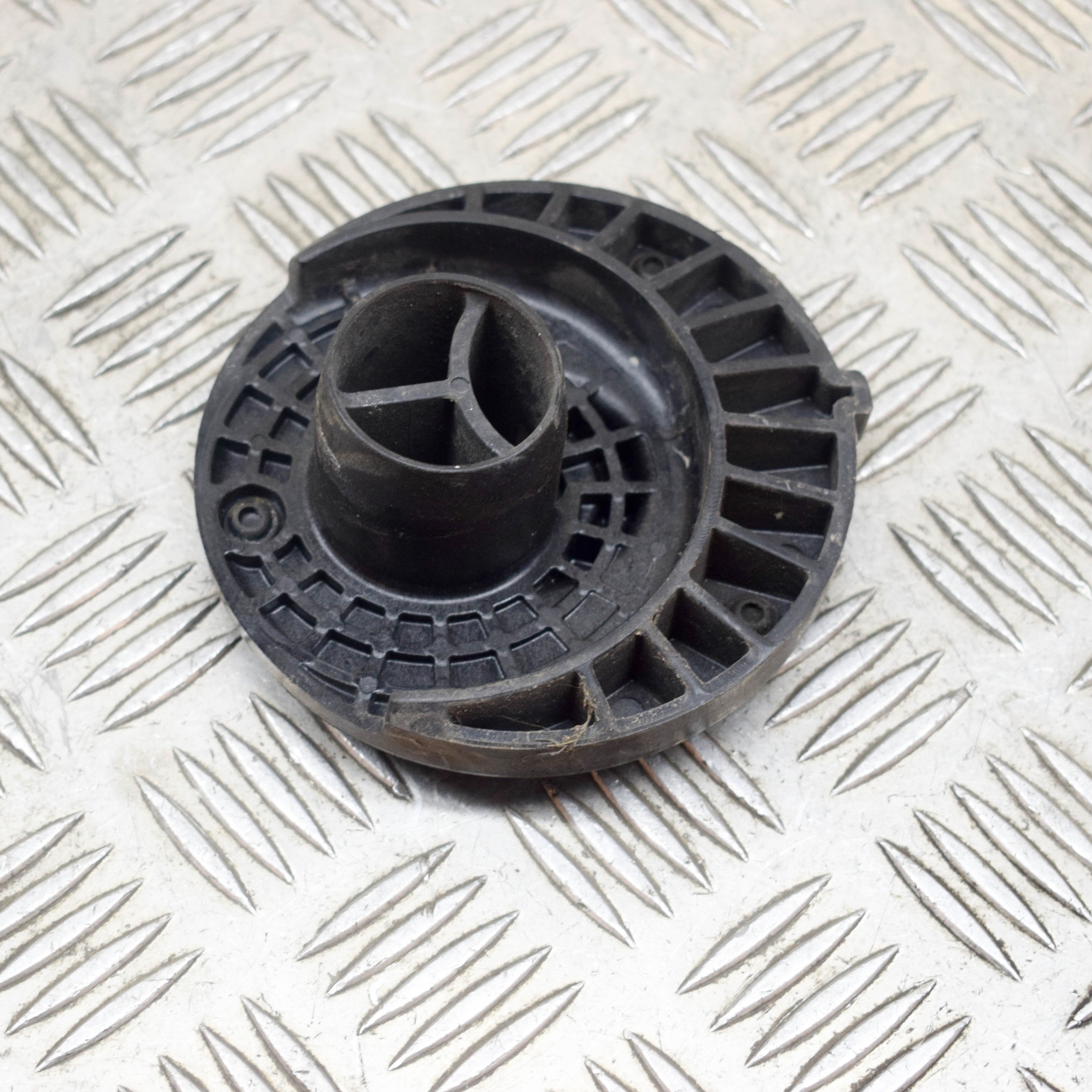 MERCEDES-BENZ C W205 Federgummi hinten A2053280337 2015 | eBay