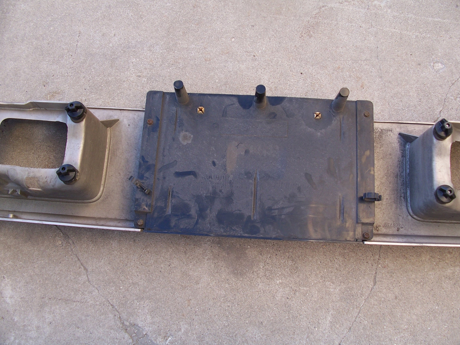 19 88 87 86 RIVIERA TAILLIGHT TRIM PANEL REAR HEADER PANEL USED GM ...