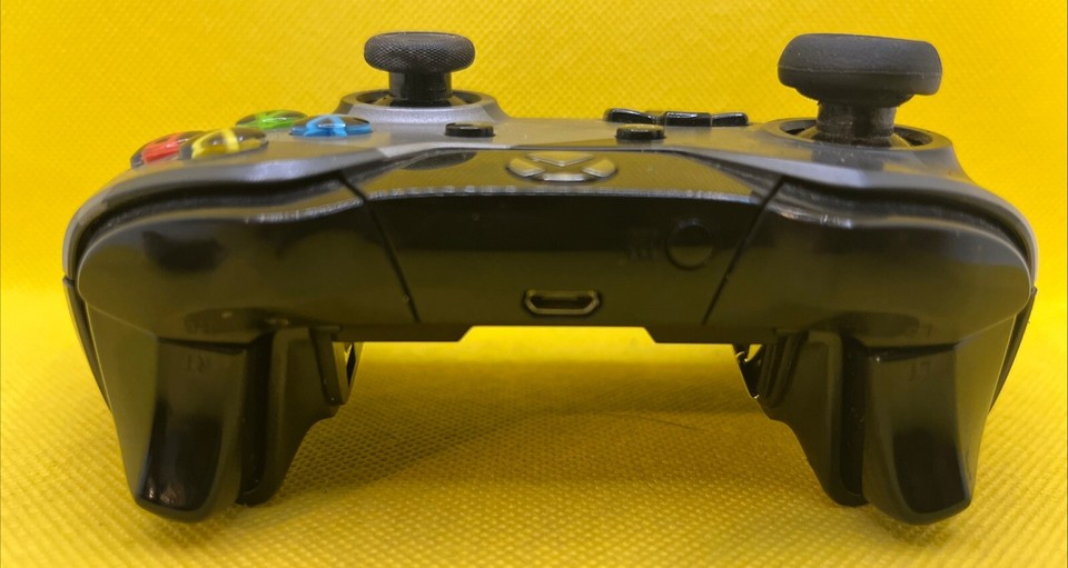 📦 Microsoft Xbox One Wireless Camouflage Controller Model 1697 Works ...