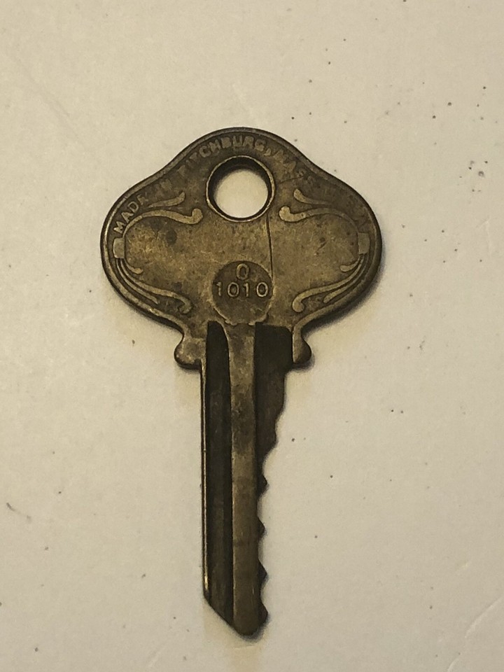 VINTAGE INDEPENDENT LOCK CO. ORNATE KEY 🔑 ILCO #1010 PITCHBURG MASS ...