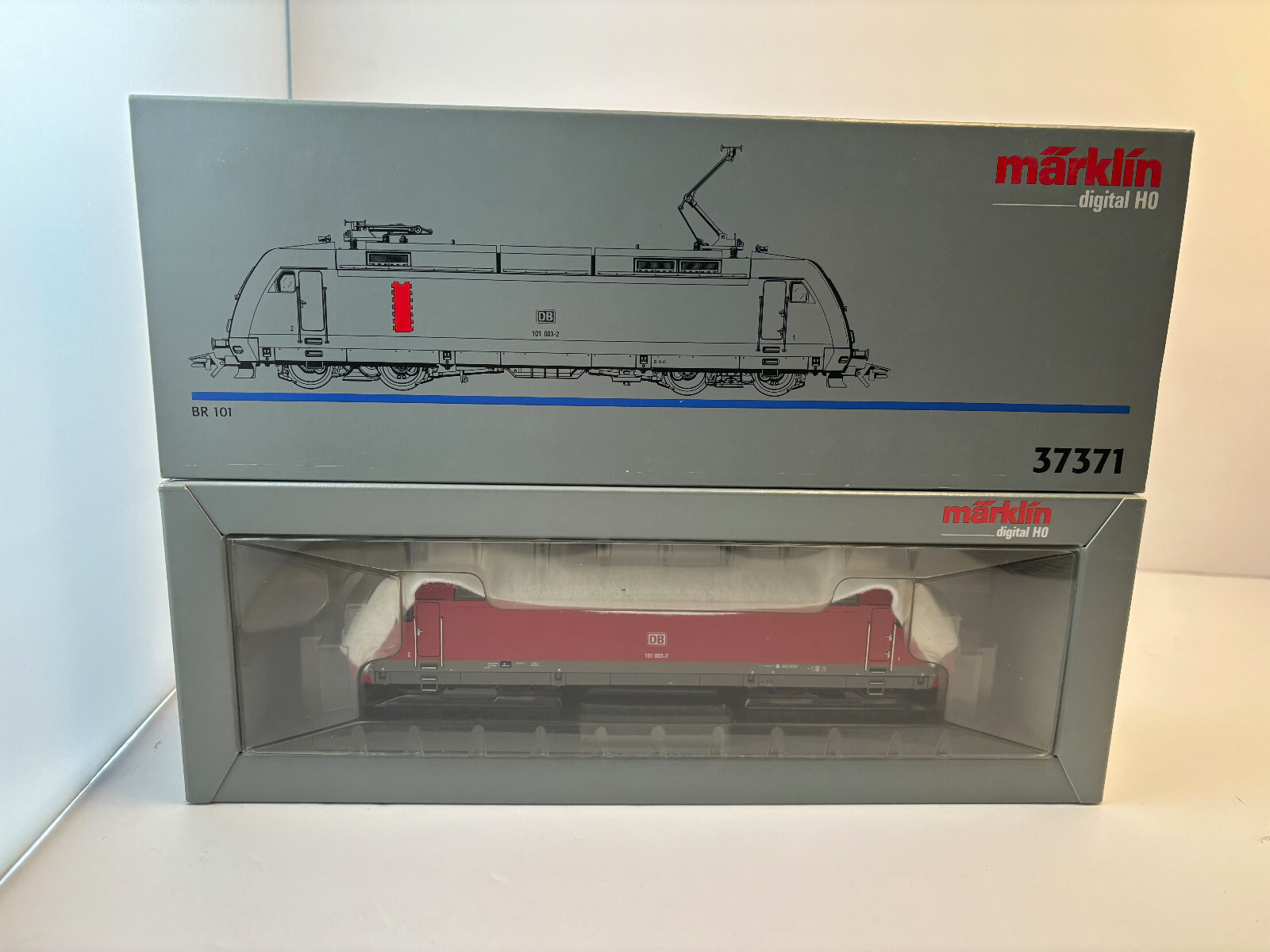 Märklin 37371 HO Digital Electric Locomotive BR 101