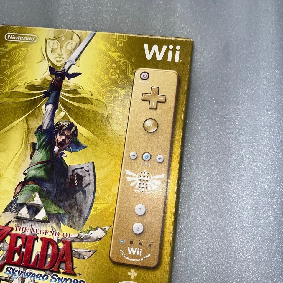 25th Special Edition Wii Gold Remote ZELDA Skyward Disc Controller ...