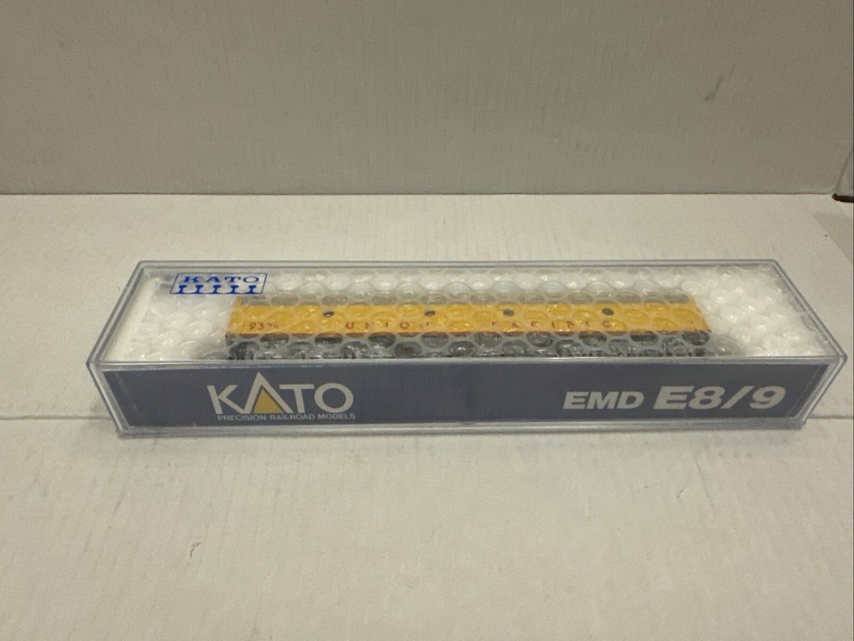 Kato N scale 176-294 Powered E8/9B Union Pacific #935B New In Box! | eBay
