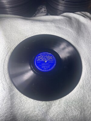 DECCA Record 78 rpm 1248 CARLESSLY /IT LOOKS LIKE RAIN IN CHERRY ...