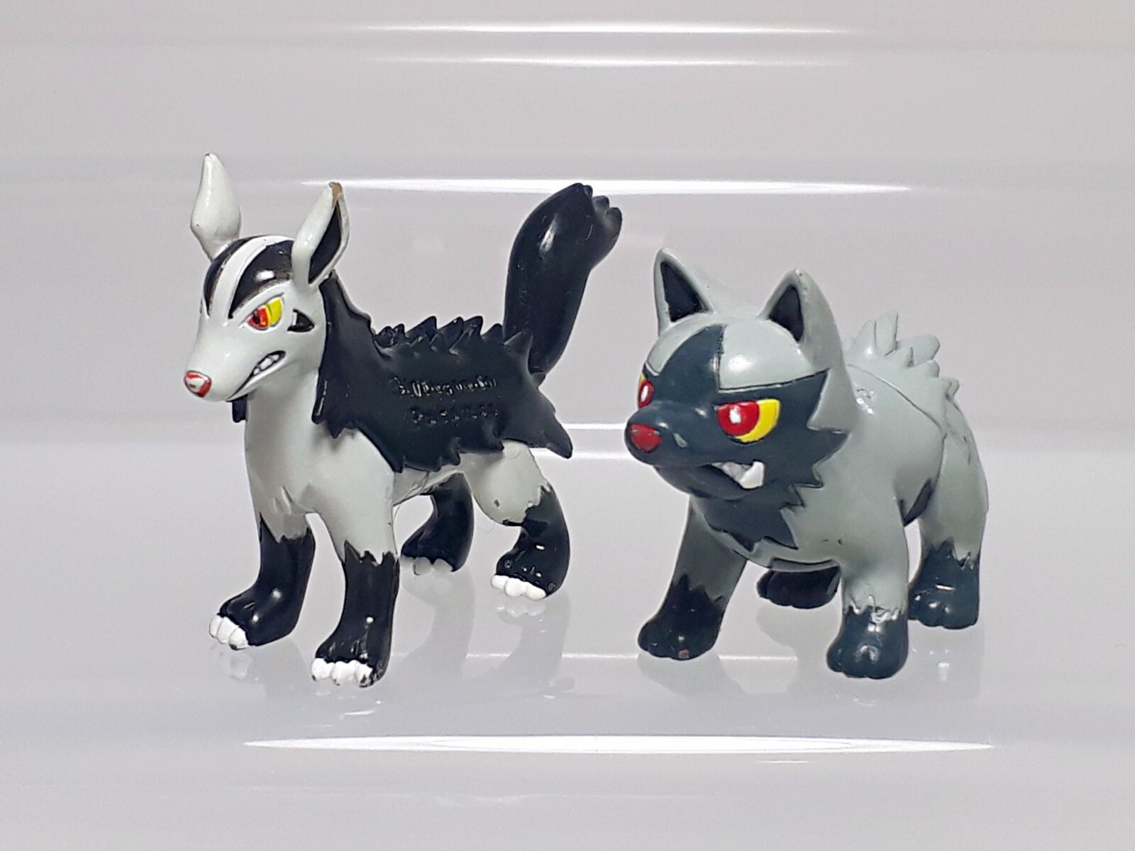 Pokemon Mightyena Toy