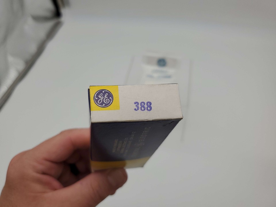 GE 388 Mini Bulbs 1 Watt T1 3/4 Midget Groove 28V Pack of 10 | eBay