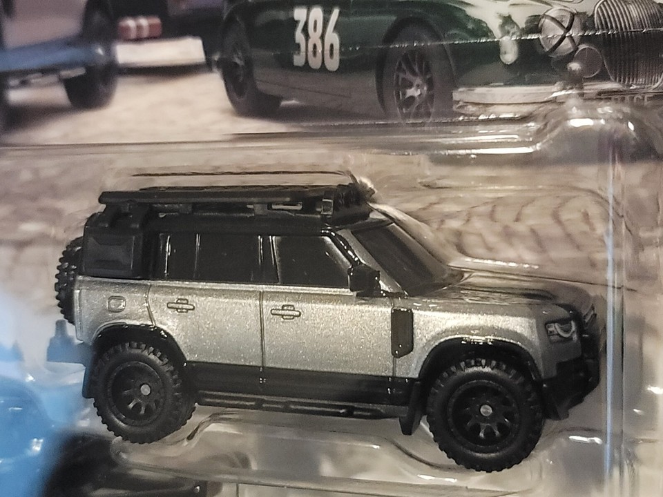 NEW! Jaguar MK1 & Land Rover Defender 110 Hot Wheels Premium Team ...