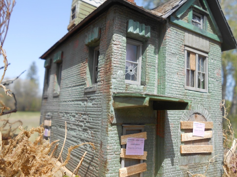 Downtown Deco HO Scale Building Kit Old Anderson Place Abandoned ...