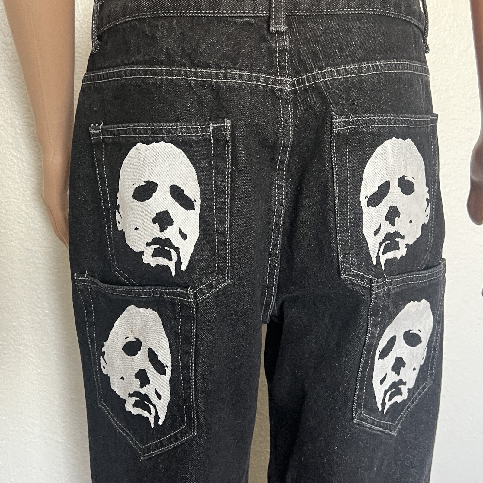 Hand painted Goth/Horror Black Baggy Jeans with Bat &… - Gem