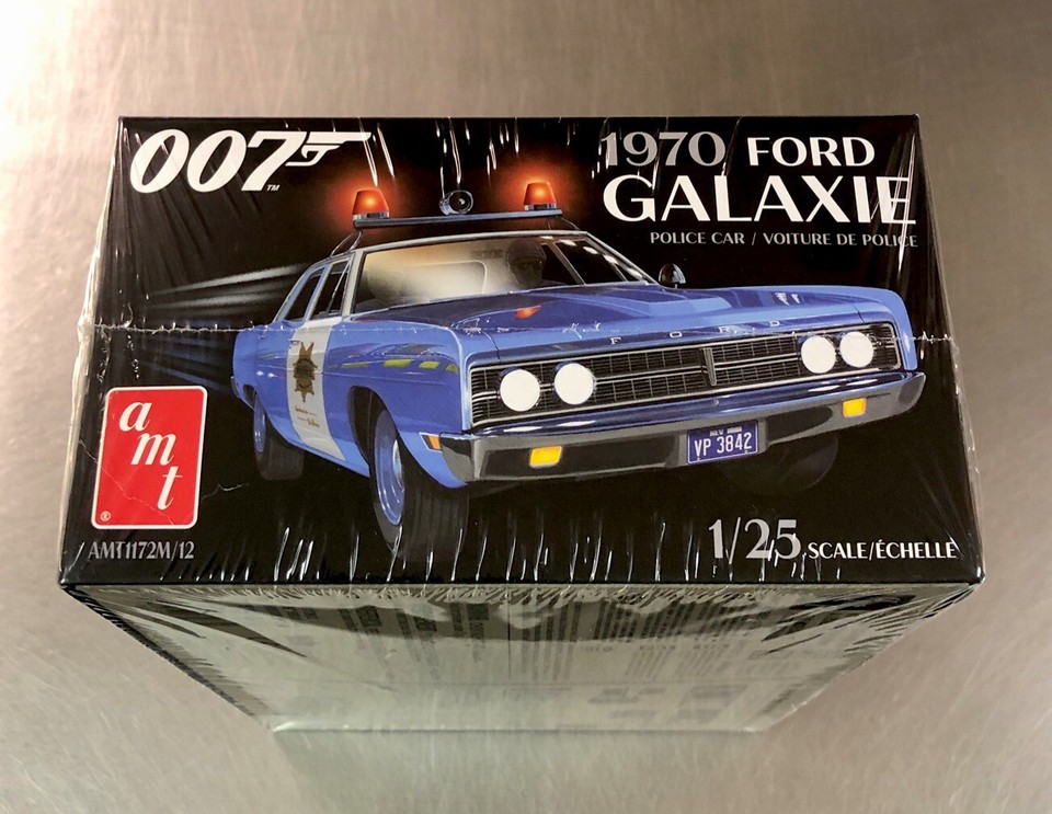 AMT 1970 FORD GALAXIE POLICE CAR JAMES BOND MOVIE VEHICLE 1/25 SCALE ...