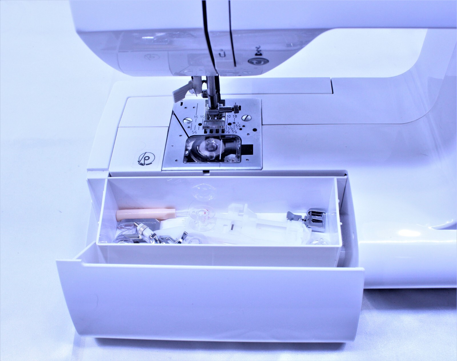 Singer 7469 Confidence Sewing Machine With Pedal | eBay