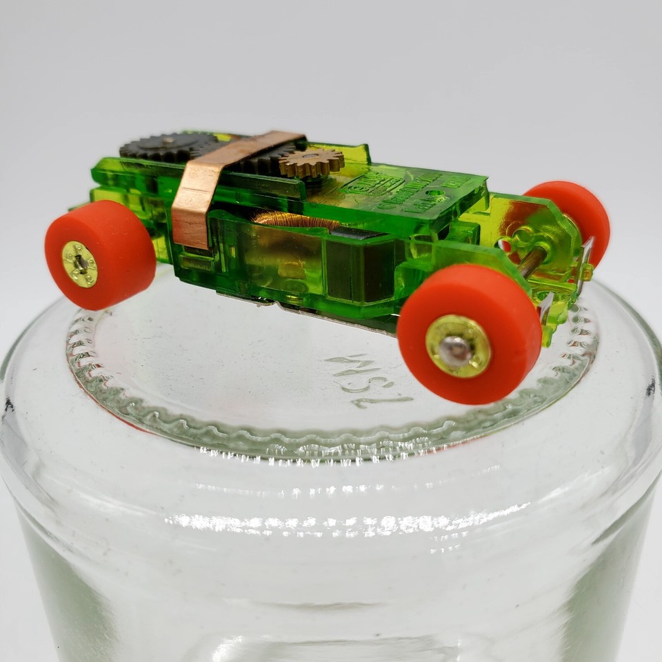 New Auto World ThunderJet Ultra G Ho Slot Car Chassis Green Translucent ...