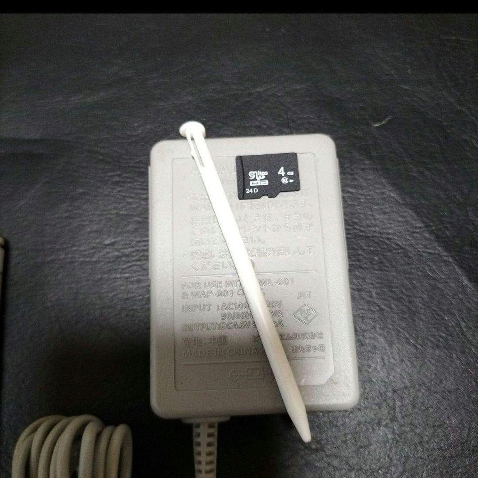 Nintendo New 3DS Pokémon 20th Anniversary Charizard Edition Console ...