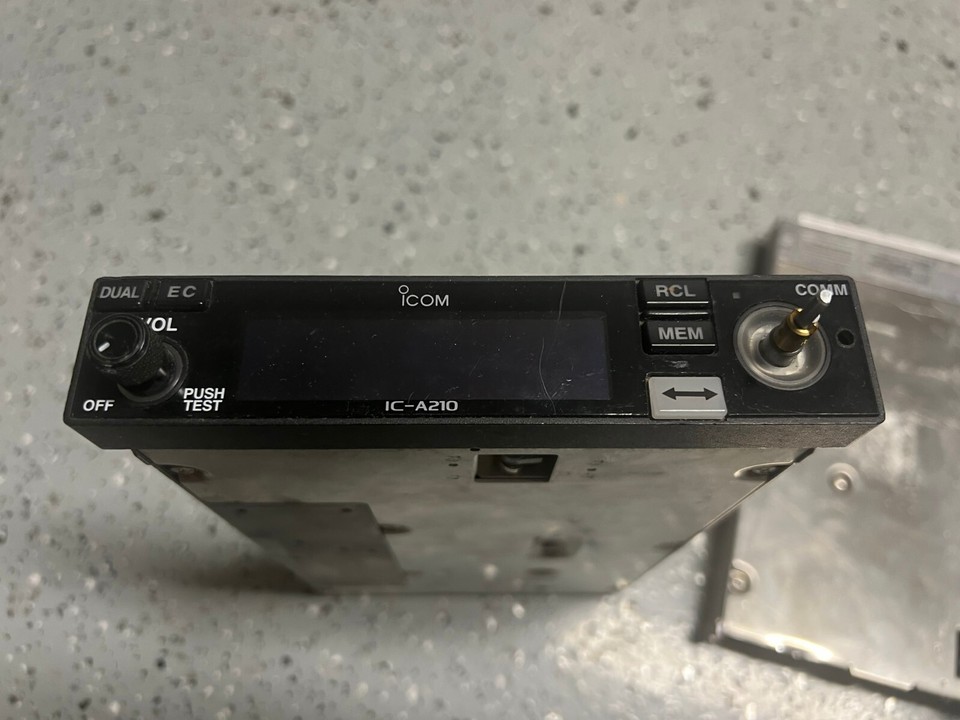 Lot of TWO (2) ICOM IC-A210 COMM Aircraft Radios - AS-IS / FOR PARTS ...