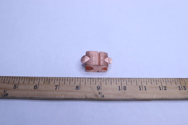 Box of 98 Eaton 304-82 Kearney Squeezeon Connector 1/0 SOL 2/0 STR ...