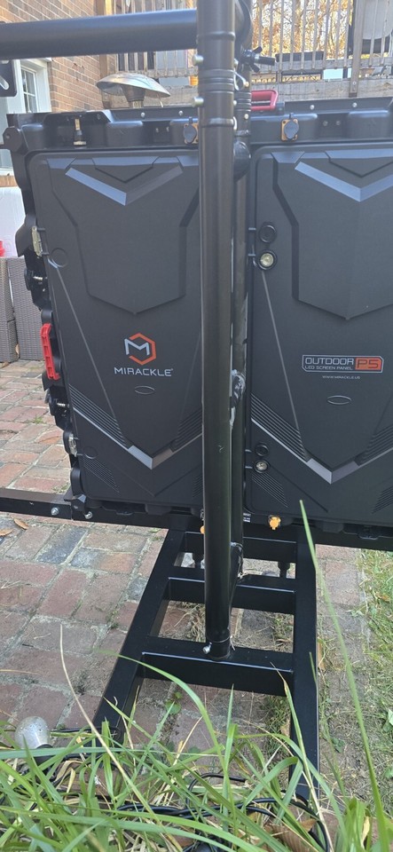 NovaStar LED Video Wall Panel Screen P5 Indoor/Outdoor- 6 PANEL 3x3 ft ...