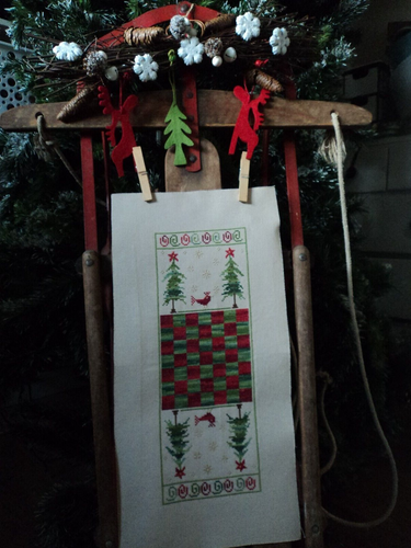 The Primitive Needle Cross Stitch YULE Gameboard Christmas Tree ...