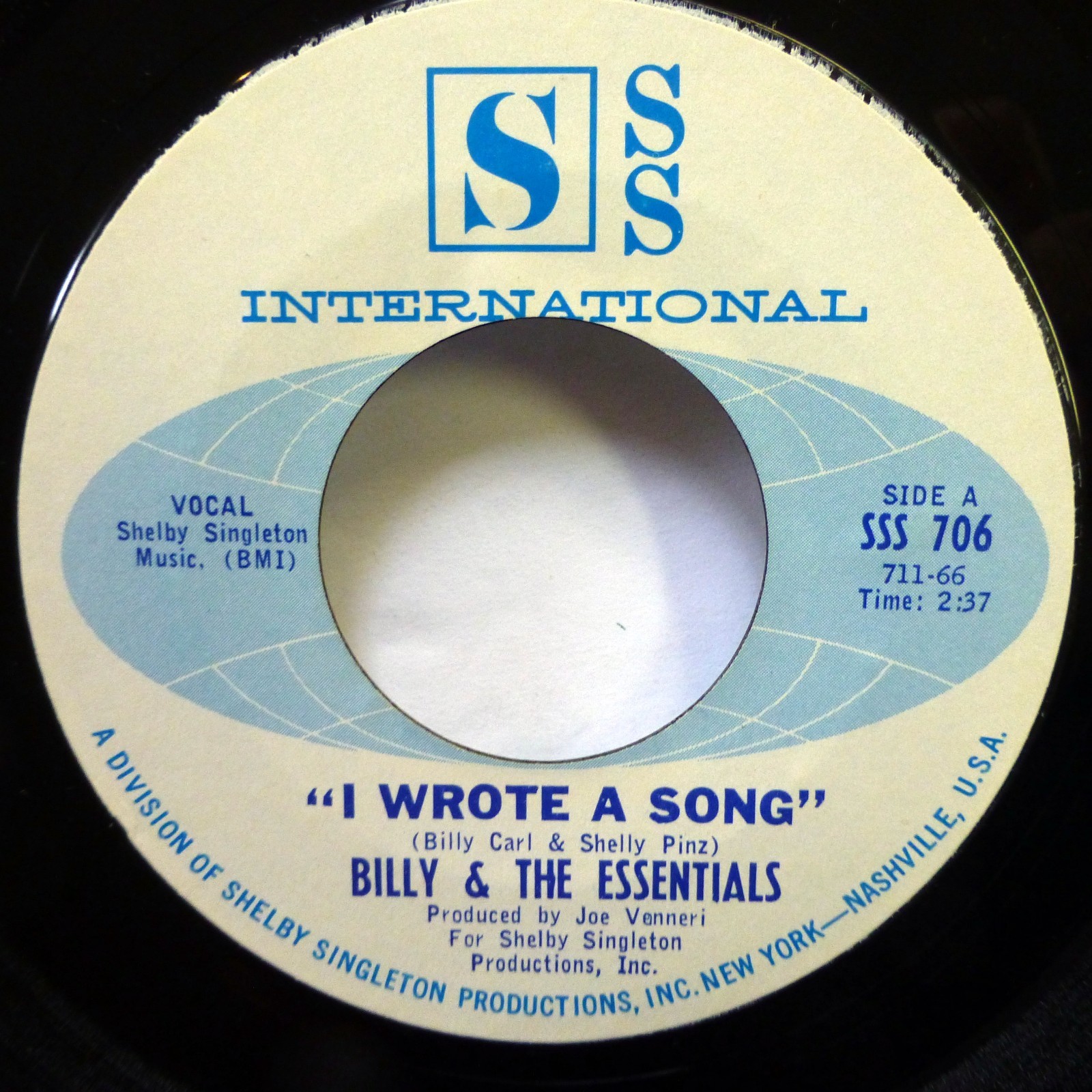 BILLY & the ESSENTIALS 45 I Wrote A Song / Oh What A Feeling INT'l ...