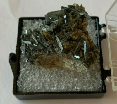 Very good representation of a Barite crystal specimen from New Mexico ...