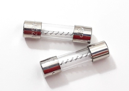 LOT OF 2 LITTELFUSE 7A 239 P 125V LF LITTLEFUSE FUSES 5mm x 20mm SLOW ...