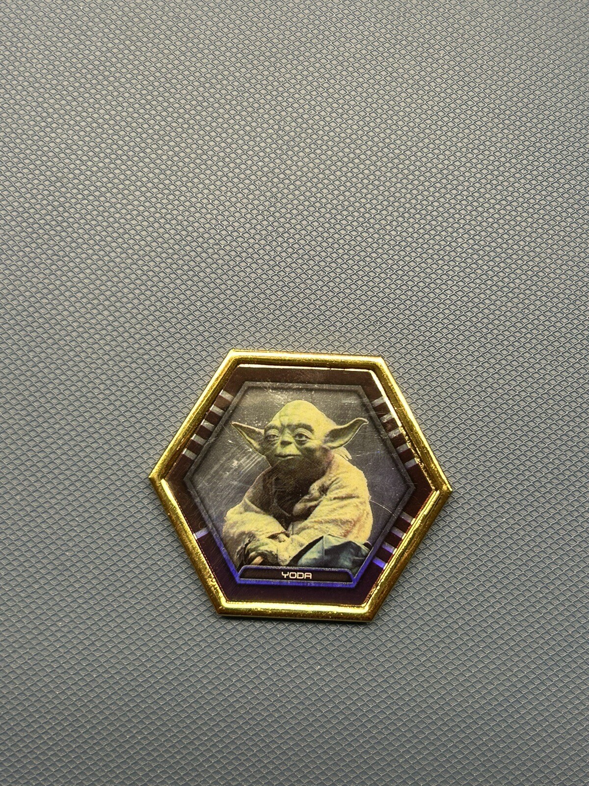 Star Wars TOPPS Galactic Connexions Solid Gold Border Yoda 1st Ed ...