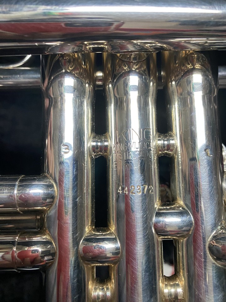 King Sliver Flair Trumpet 1055T w case 1967 ? Band Instrument Horn ...