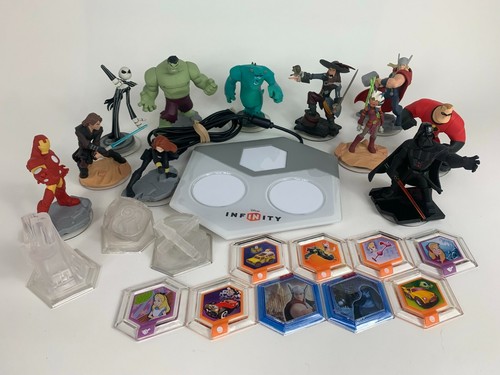 Large Lot 11 Disney Infinity Figures w/ 9 Power Tokens, 3 Crystals ...