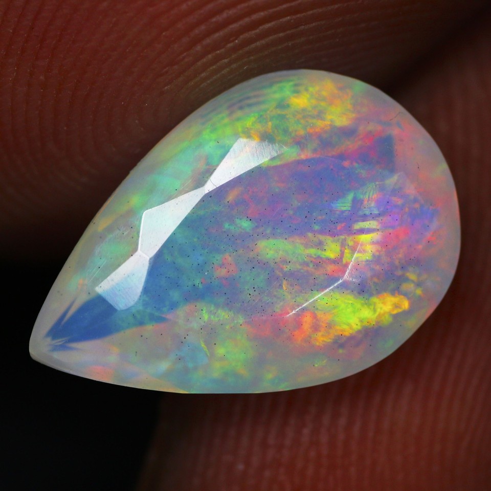 3.81Ct IF World Class 100% Natural Rainbow Colors Play Solid Welo Facet ...