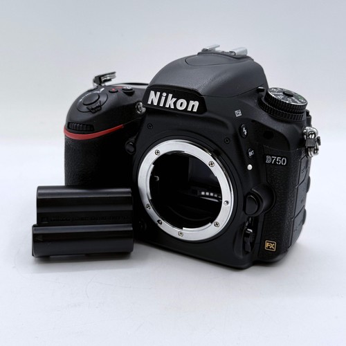 Nikon D750 24.3 MP Digital SLR DSLR Camera 68,625 Shutter Count Body ...