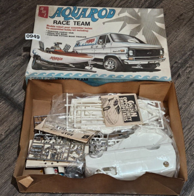 Vintage AMT Aquarod Race Team Van Drag Ski Boat 1/25 Scale 1975 Model ...
