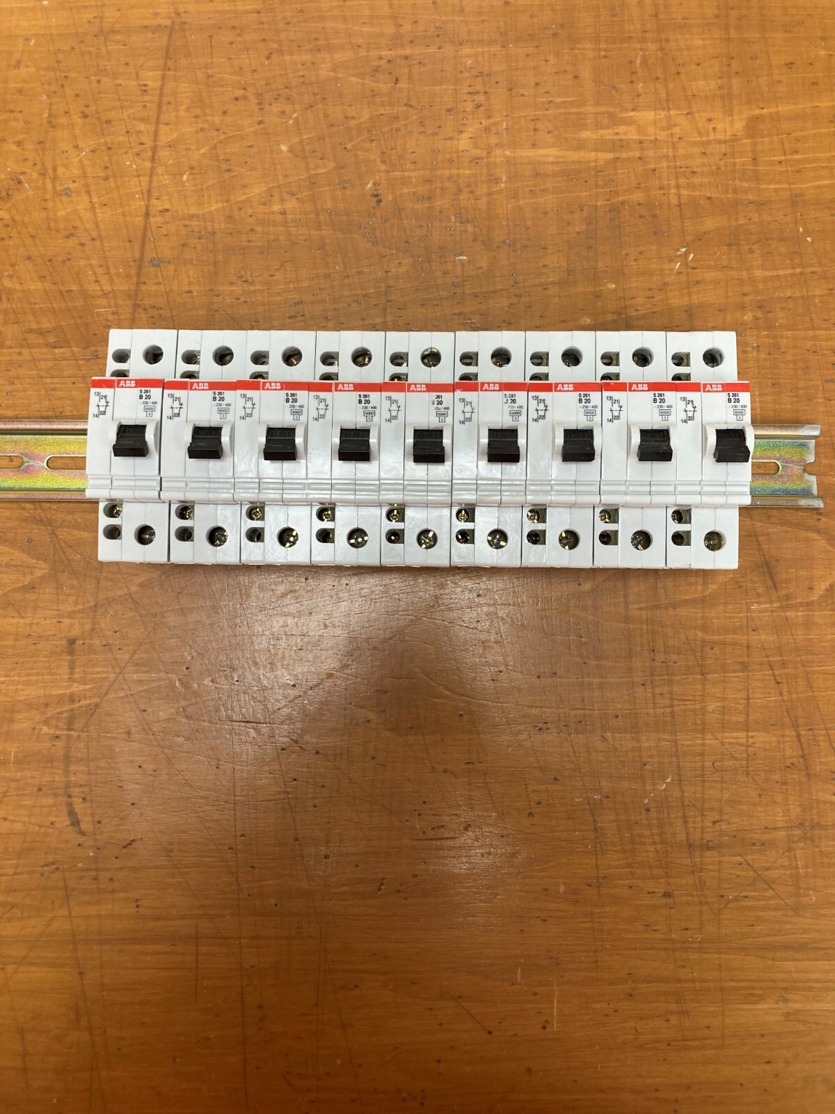 ABB S261-B20 CIRCUIT BREAKER 20A 277/480V : LOT of 13 | eBay