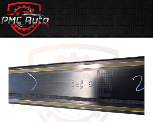 Toyota RAV4 Front Right Door Molding 2019-2022 OEM 75755-0R030 | eBay