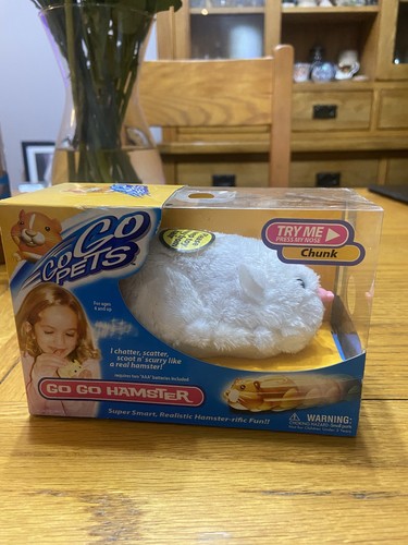 Go Go Pets Hamster Chunk Zhu Zhu Pets - Series 1 - 2009 Release - In ...