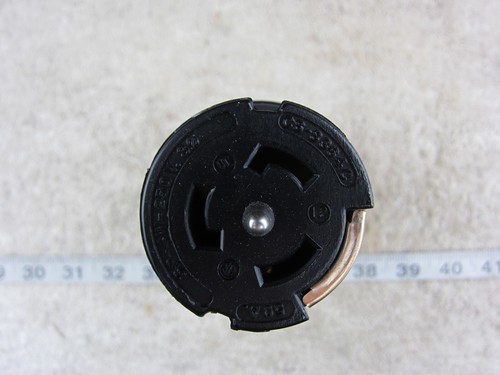 Hubbell HBL CS8364C 50A 250V 3Ø Twist-Lock Connector Non-NEMA, New | eBay