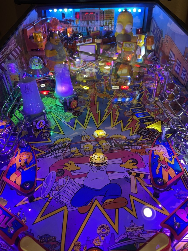 The Simpsons Pinball Party (TSPP) Kang the Conqueror "Flying" UFO Mod ...