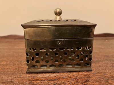 DELIGHTFUL DECORATIVE SMALL (3" x 2" x 2") VINTAGE BRASS MATCHBOX | eBay