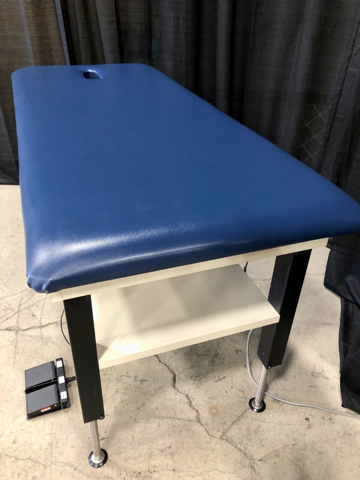 Hausmann Bariatric Powered Hi-Low Treatment Table 400lbs | eBay