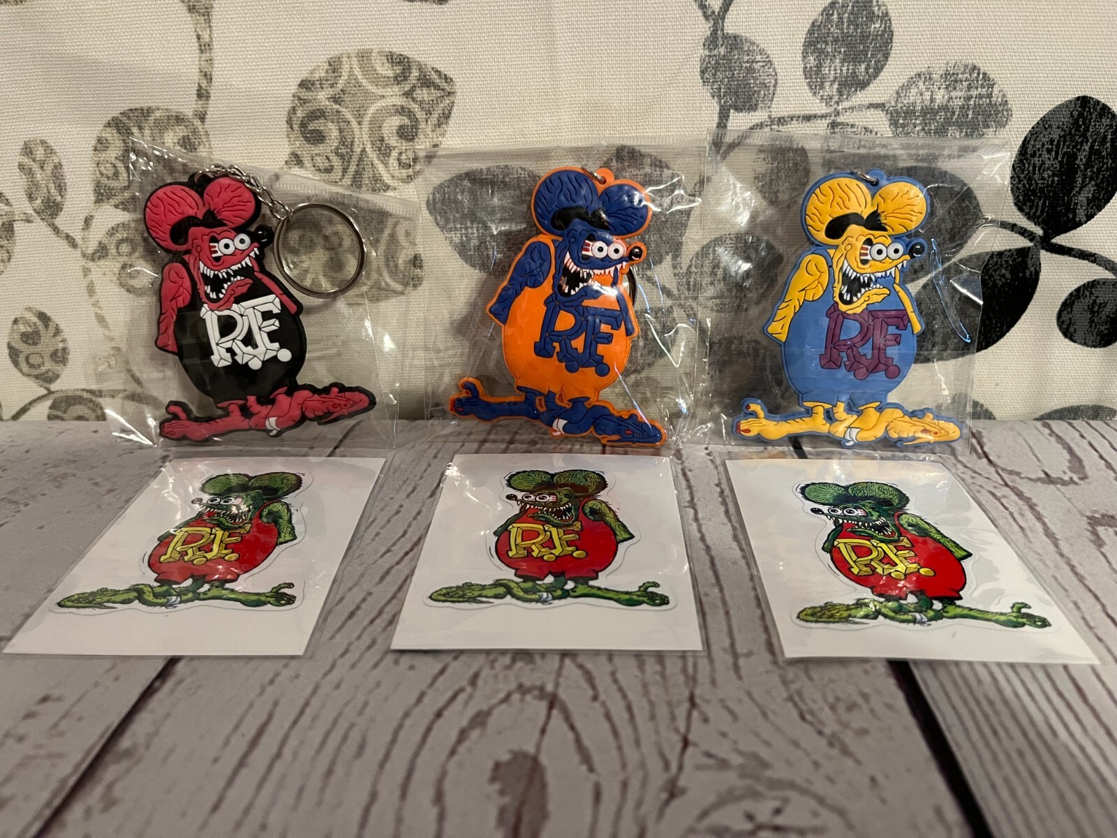 LOT OF 3 RAT FINK KEY CHAIN DOUBLE SIDED 3" RUBBER KEYCHAIN & WINDOW ...