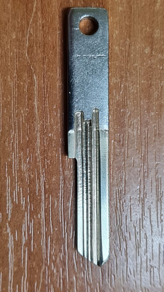 Factory Made uncut key blade for Bentley Arnage, Rolls-Royce Silver ...