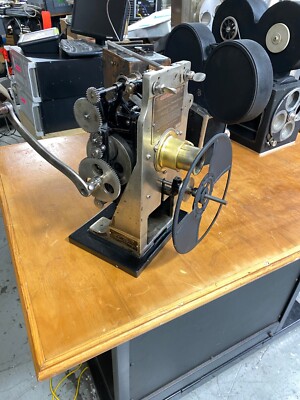Edison Projecting Kinetoscope 35mm Projector Head with Crank ...